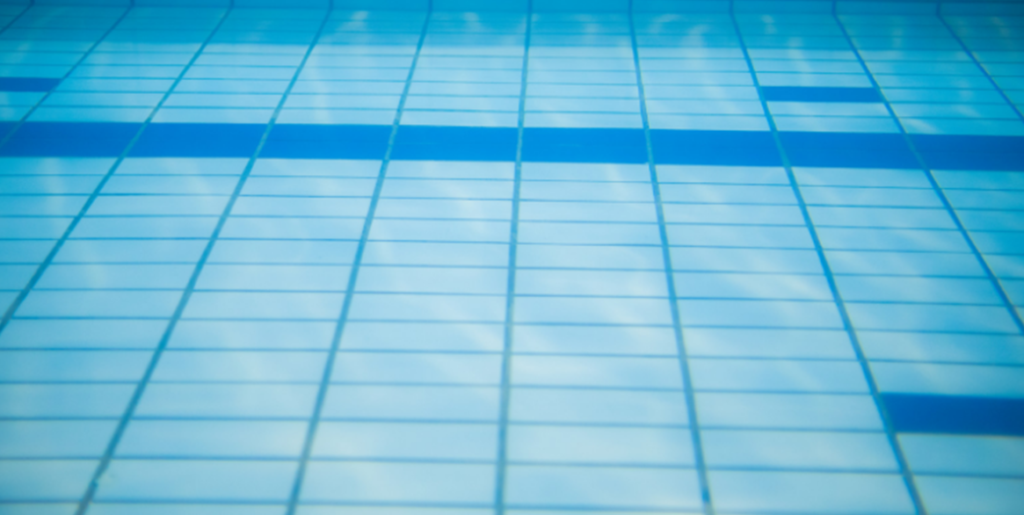 swim・swam・swum・swimmingの発音（カタカナの読み方）や意味は？泳ぐの過去形・過去分詞形・現在進行形【英語】 | モアイ ...